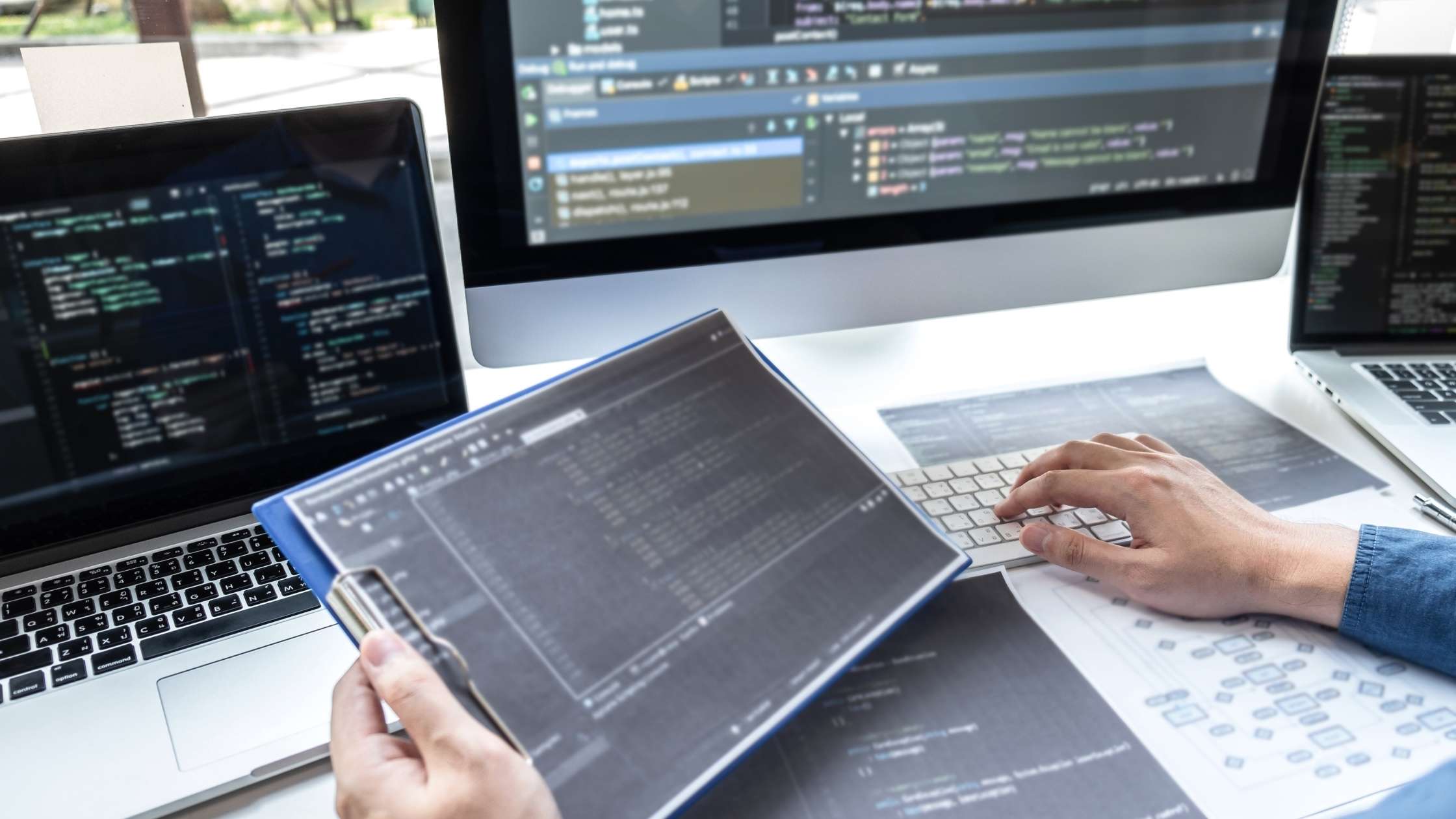 What is Computer Monitoring? List of Top 5 Tools to Use - Feri.org